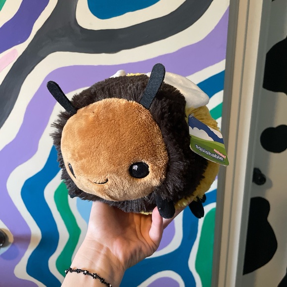 Gund | Toys | Fluffy Bee Plush | Poshmark